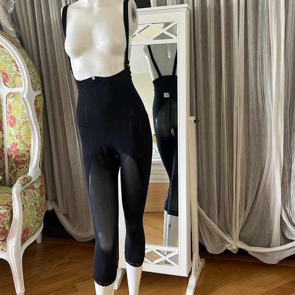 Veronique | Intimates & Sleepwear | Veronique Almost New Tug In ...